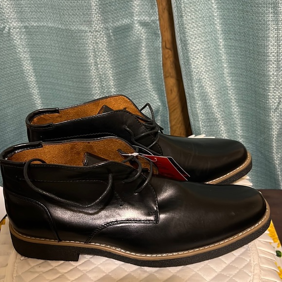 Deer Stags | Shoes | New With Tag Deer Stags Man Black Chukka Lace Up ...